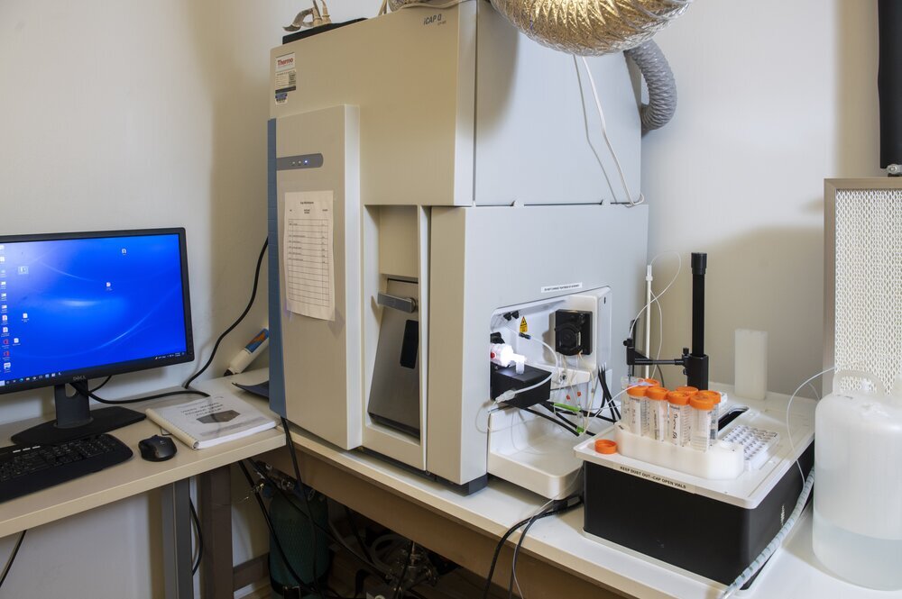 Isotope Geochemistry Lab | Department of Earth Science & Environmental ...